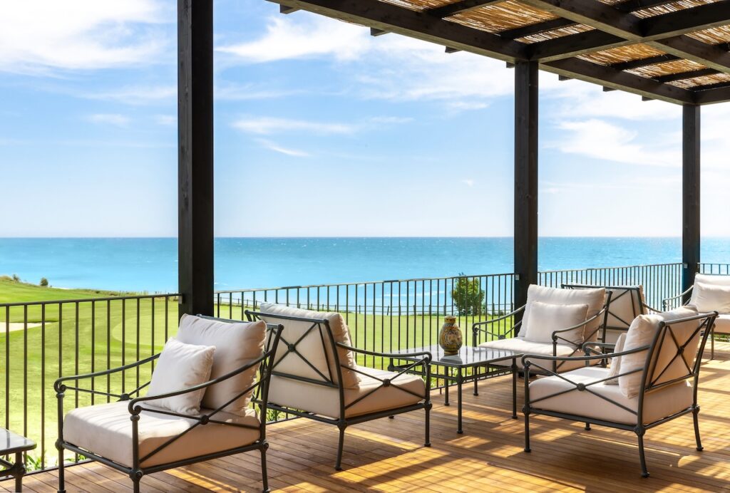 Un nouveau clubhouse au Verdura Resort | fairways magazine